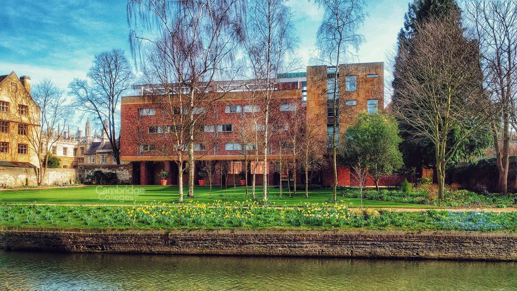 Queens' College - Cambridge Colleges