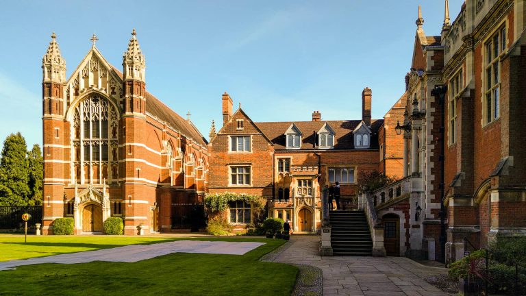 An A-Z of the Constituent Colleges of Cambridge University